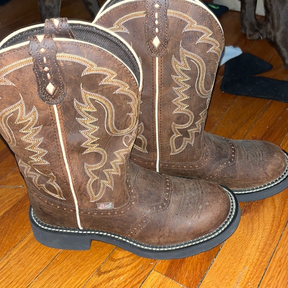Justin Gypsy | Shoes | Just Gypsy Cowgirl Boots Super Cute But Too ...